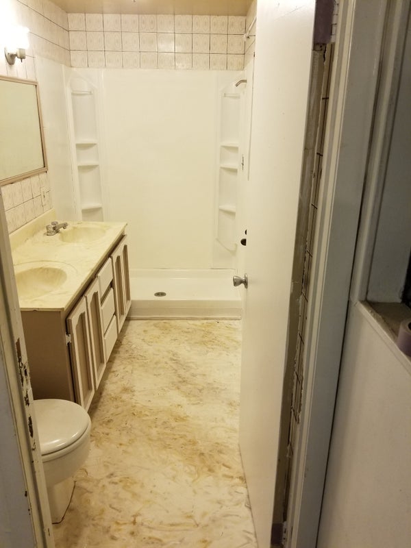 '17x12 Master bedroom with Private Bath open now' Room to Rent from ...