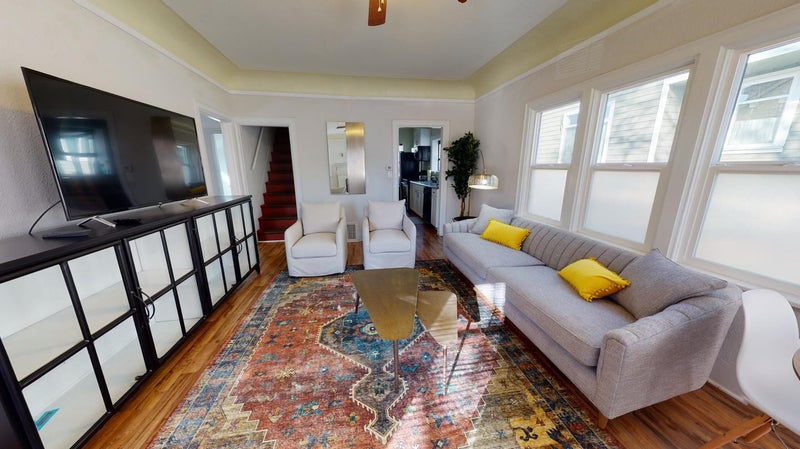 ' Delightful Madrona Home With Charming Backyard' Room to Rent from ...