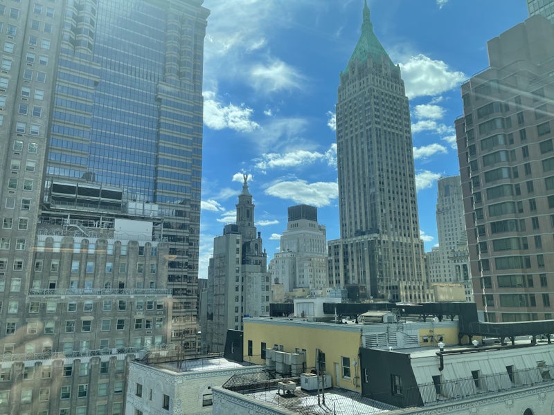 'Flex room in high floor apt in FiDi' Room to Rent from SpareRoom
