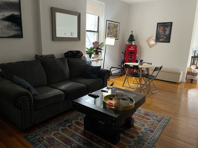 'Bedroom available in 3B/1Bath' Room to Rent from SpareRoom