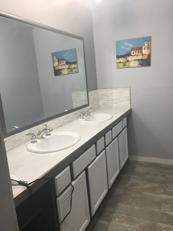 'Room with private bath ' Room to Rent from SpareRoom