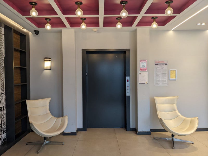 'Spacious room in building with gym, roof, and more' Room to Rent from ...