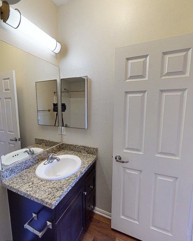 'Room in OC' Room to Rent from SpareRoom