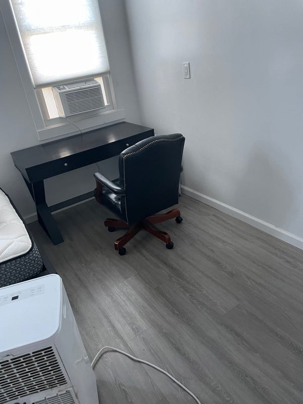 'Ridgewood, NY - Bdr in 2 bdr available ASAP -$1075' Room to Rent from ...