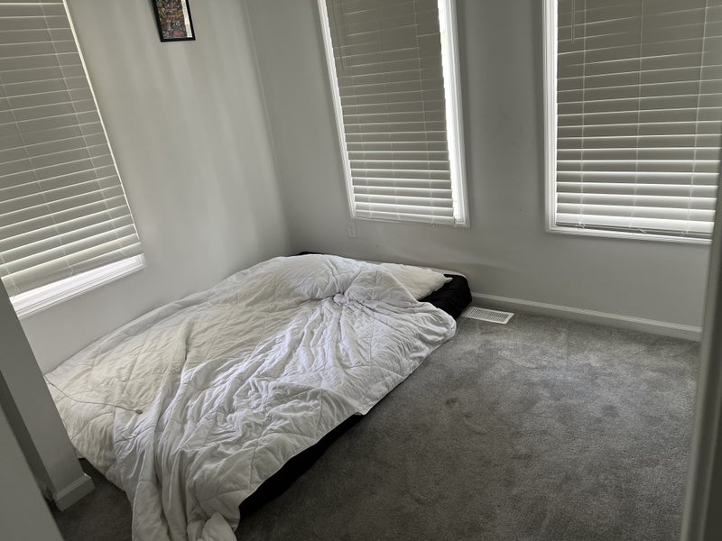 '2 Room for rent (shared bathroom with one person )' Room to Rent from ...