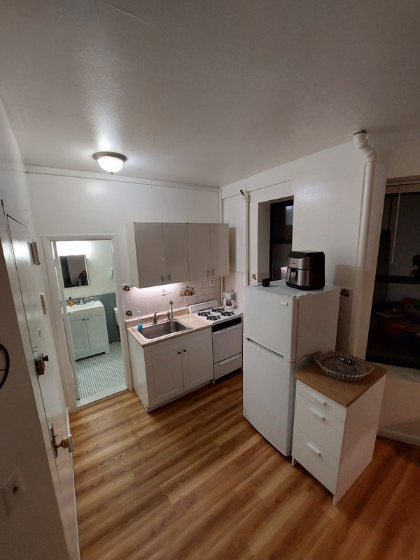 'Chelsea Furnished Apartment For Sublet ' Room to Rent from SpareRoom