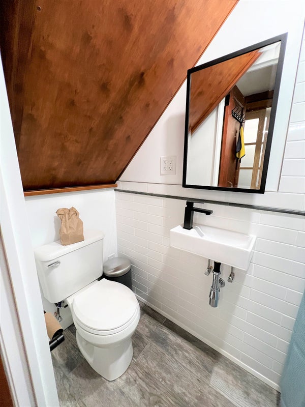 'Private room w/ private bathroom & your own kitche' Room to Rent from ...