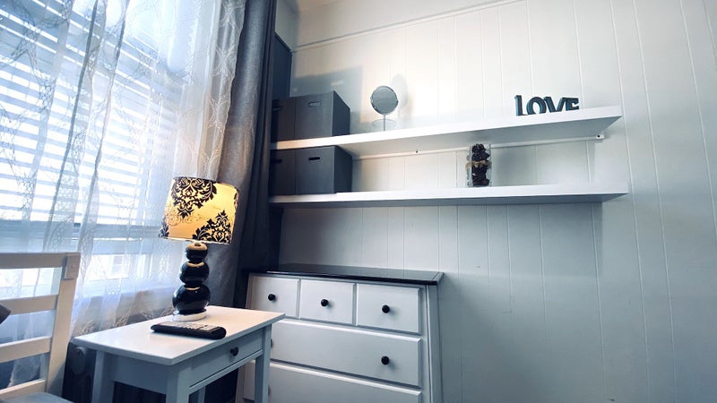 'Immediately Furnished Room In Sunnyside' Room to Rent from SpareRoom