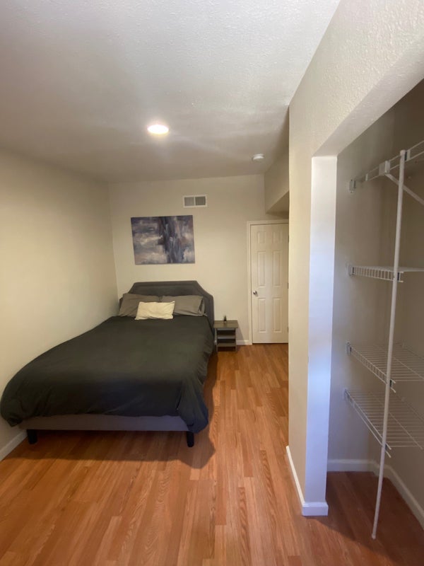 'Room with Private Bathroom & Yard Access ' Room to Rent from SpareRoom