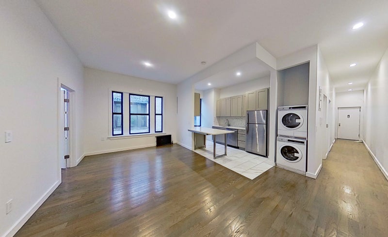 'Last Room 4 Rent -4Br /2Ba -W/D-Jan ' Room to Rent from SpareRoom