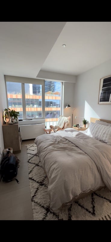 'Beautiful Room for Sublease - Luxury Building ' Room to Rent from ...