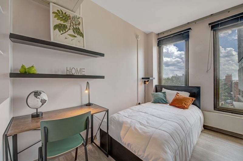 'Amazing bedroom in the Mason on Chestnut!' Room to Rent from SpareRoom