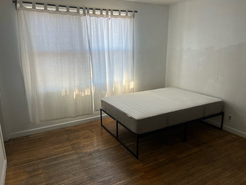'Single Private Bedroom with/Bathroom' Room to Rent from SpareRoom