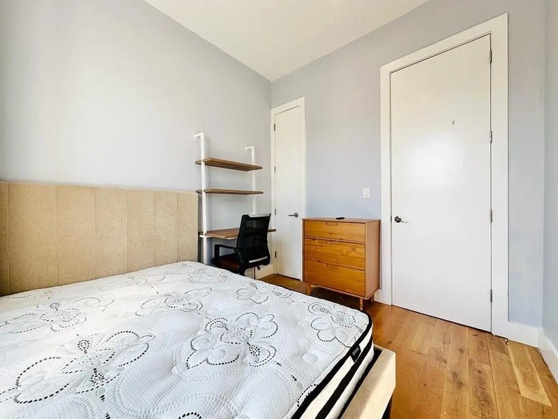 'New furnished room # 511, 26 minutes to Manhattan.' Room to Rent from ...