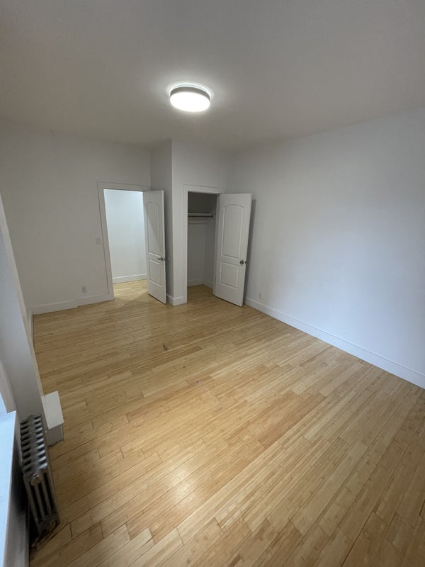 'One room left! Awesome female roommate needed- 6/1' Room to Rent from ...