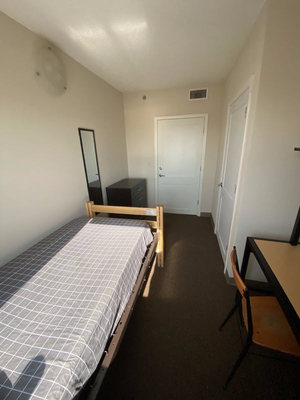 'Room in Midtown, near Marta and Georgia Tech' Room to Rent from SpareRoom