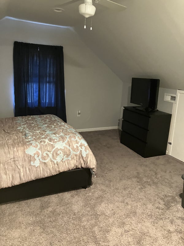 'Looking for a roommate to offset mortgage ' Room to Rent from SpareRoom