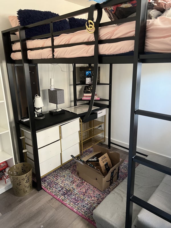 'Artist loft female only ' Room to Rent from SpareRoom