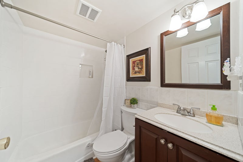 '$650 and $850 Newly Renovated 2 Bedrooms - SF' Room to Rent from SpareRoom