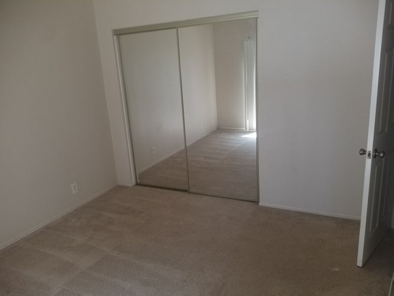 'Vaulted ceiling room with balcony' Room to Rent from SpareRoom