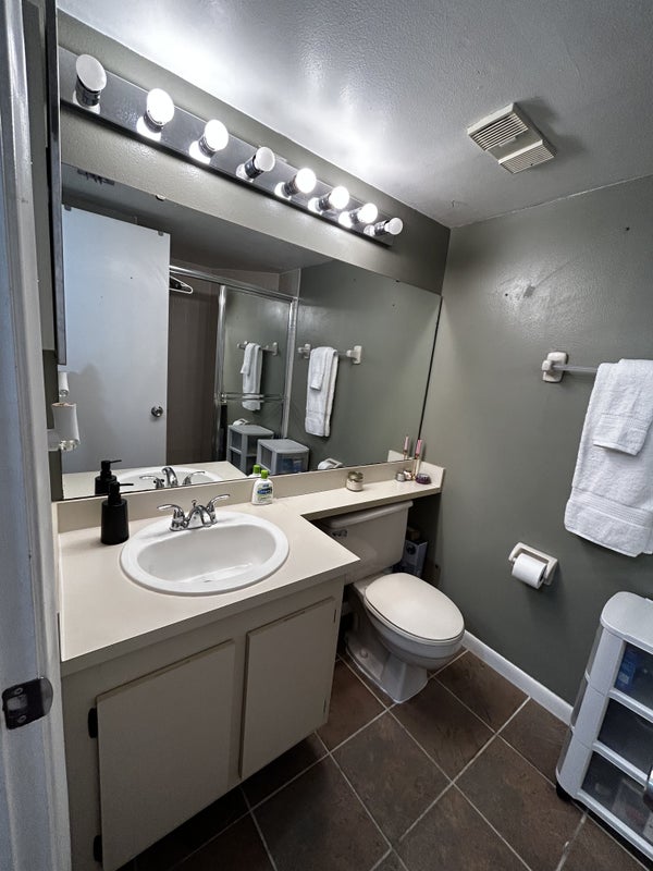 'Room for rent - Ventura country club ' Room to Rent from SpareRoom