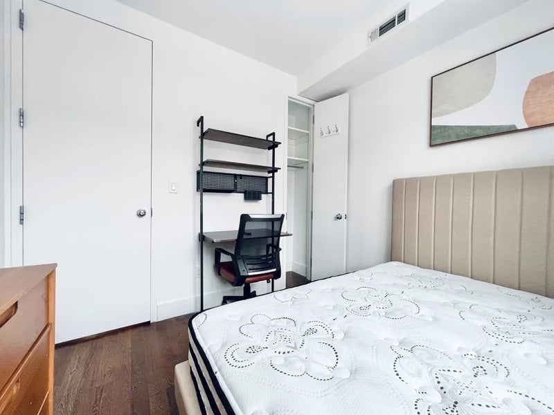 'New furnished room # 517, 26 minutes to Manhattan.' Room to Rent from ...