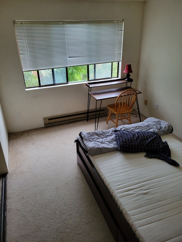 'Roommate Needed to Share 2 Bedroom Apartment' Room to Rent from SpareRoom