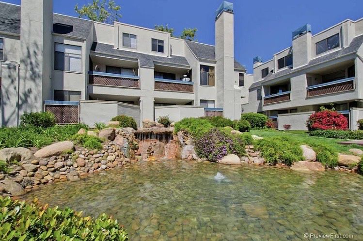 'Condo Master Bedroom for Rent in Mission Valley' Room to Rent from ...