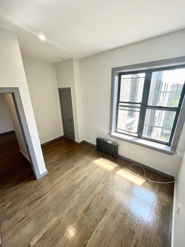 'One room left for rent in renovated apartment W/D' Room to Rent from ...