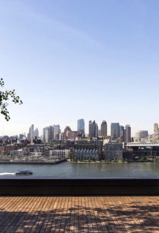 'Doorman Building w/ Gym and Rooftop' Room to Rent from SpareRoom