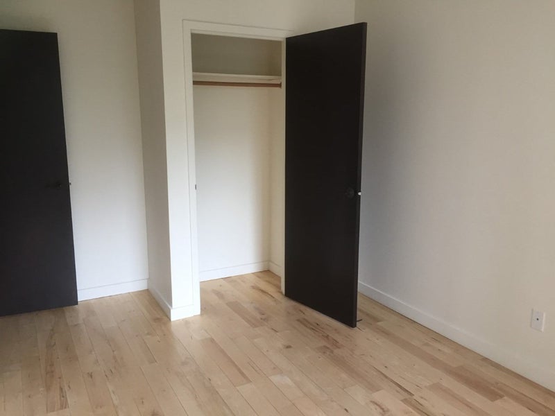 'Female Christian Roommate - $1400' Room to Rent from SpareRoom