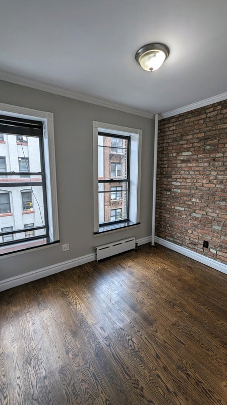 'One room left in 4Br/2Ba in Lower East Side #17' Room to Rent from ...