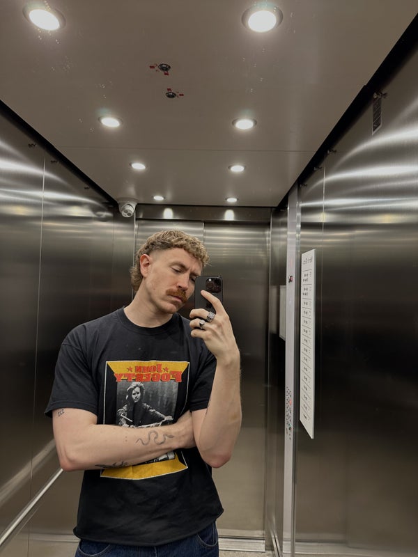 'Hi all,I am relocating from the UK to LA ...' Roommate from SpareRoom