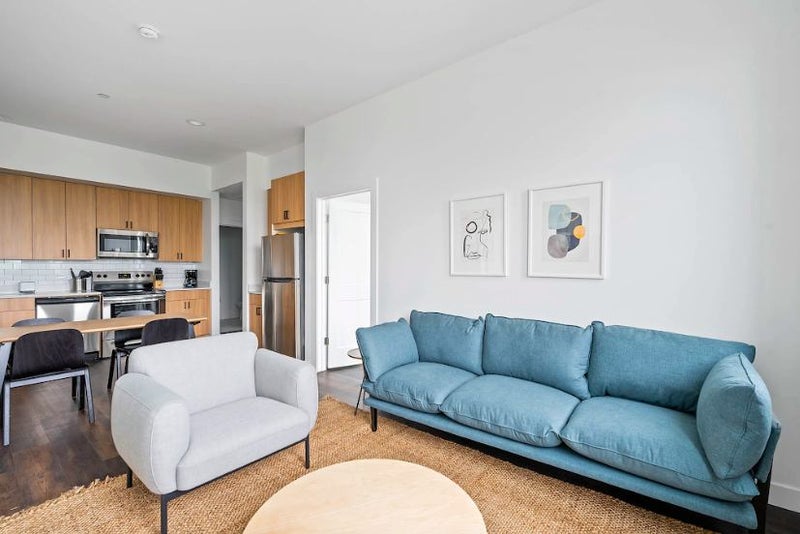 'Cozy, all-inclusive, furnished room in South Loop' Room to Rent from ...