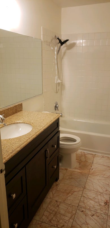 'Single occupancy, small room with private bathroom' Room to Rent from ...