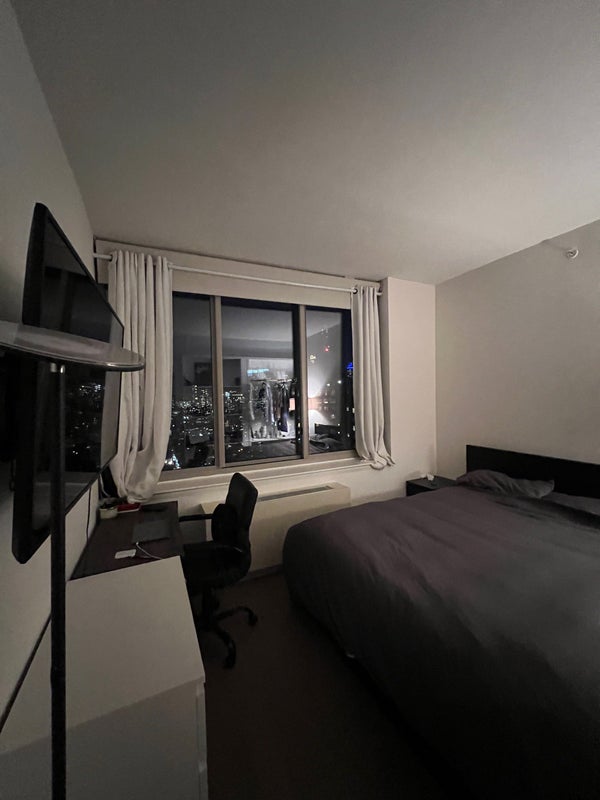 'King bedroom in Hells Kitchen - Amazing views' Room to Rent from SpareRoom