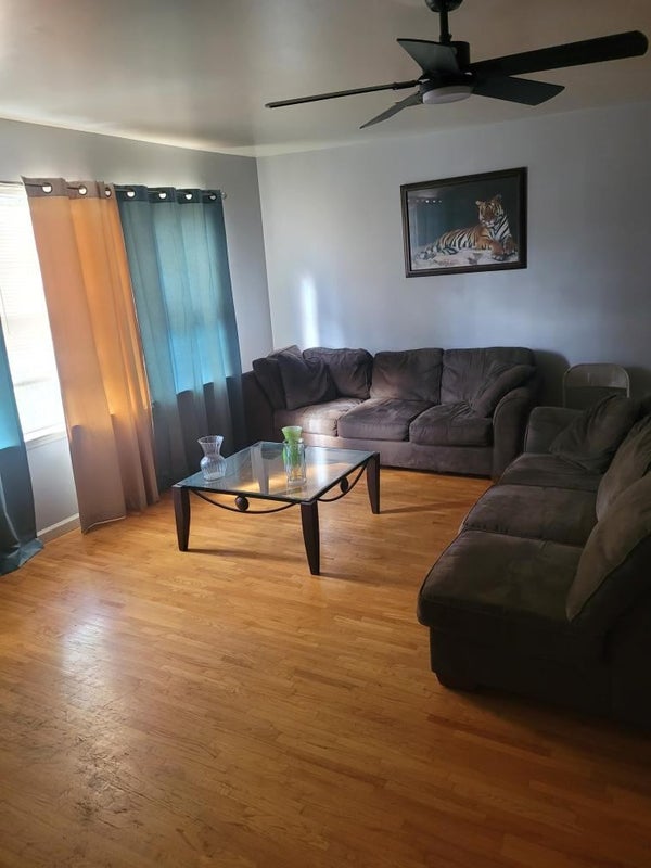 'Roommate wanted' Room to Rent from SpareRoom