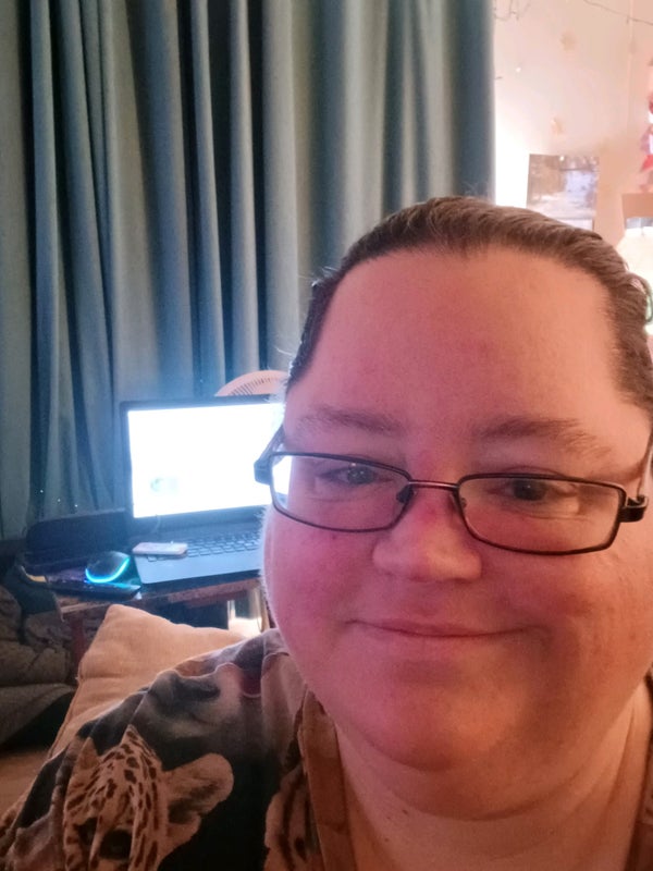 Professional Female Seeks A Small Or Large Room Roommate From Spareroom