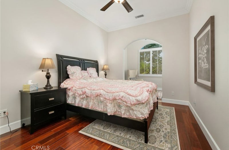 'Spacious rooms - master suite or private rooms' Room to Rent from ...