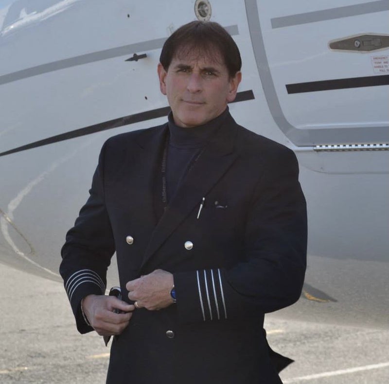 'Private jet pilot, reliable, clean and open minded' Roommate from ...