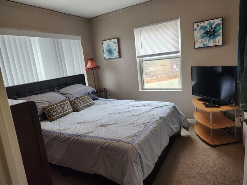 'Cozy Furnished Room for Rent: Ready For You!' Room to Rent from SpareRoom