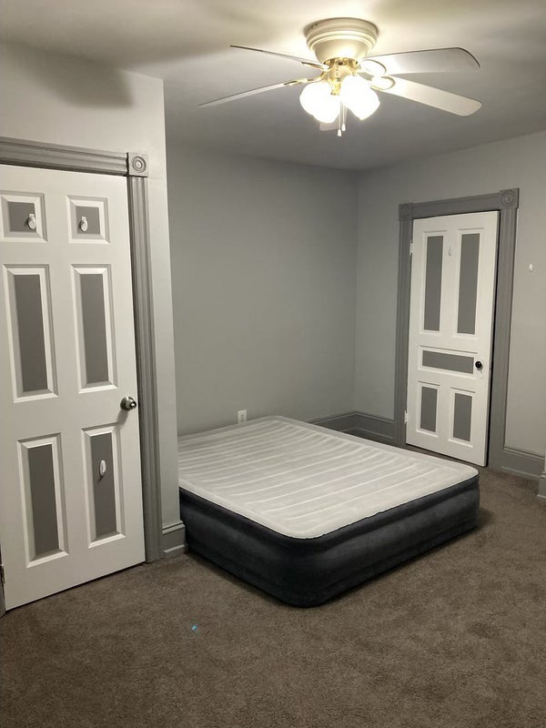 'Looking for a roommate' Room to Rent from SpareRoom