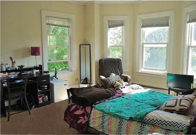 'Large Room Available Feb 1 For Female Roommate' Room to Rent from ...