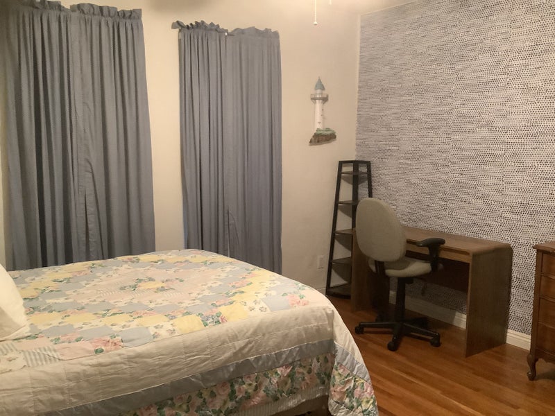 'Cozy Northeast home, one mile from the 10 freeway' Room to Rent from ...