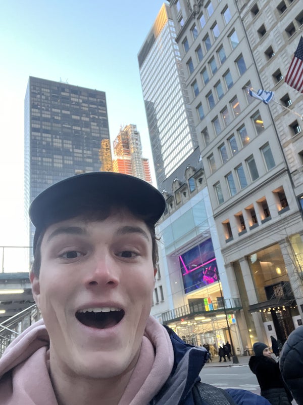 '23yo guy looking to live minimally w cool ppl' Roommate from SpareRoom