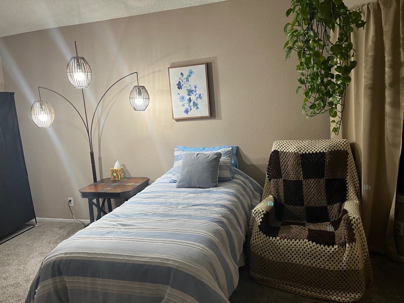 'Large front room' Room to Rent from SpareRoom