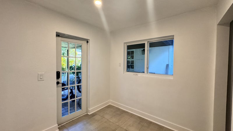 'Detached In laws private room' Room to Rent from SpareRoom