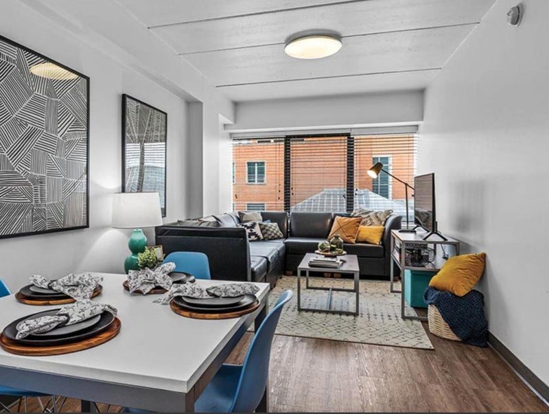 'Experience Unparalleled Luxury At Chestnut Square!' Room to Rent from ...