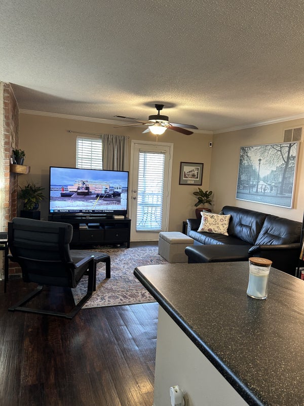 '1 BR with en-suite Bathroom 1 car Garage' Room to Rent from SpareRoom