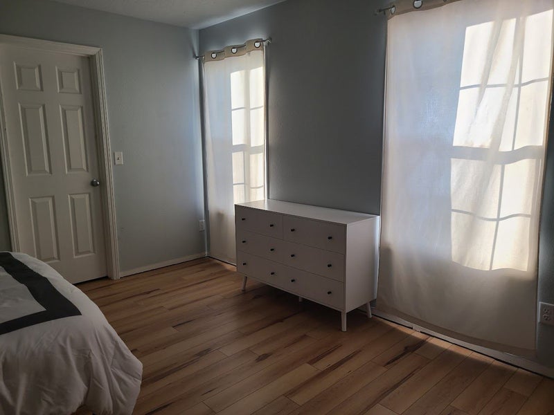 'Large Private Upstairs Room (200 sq. ft.)' Room to Rent from SpareRoom